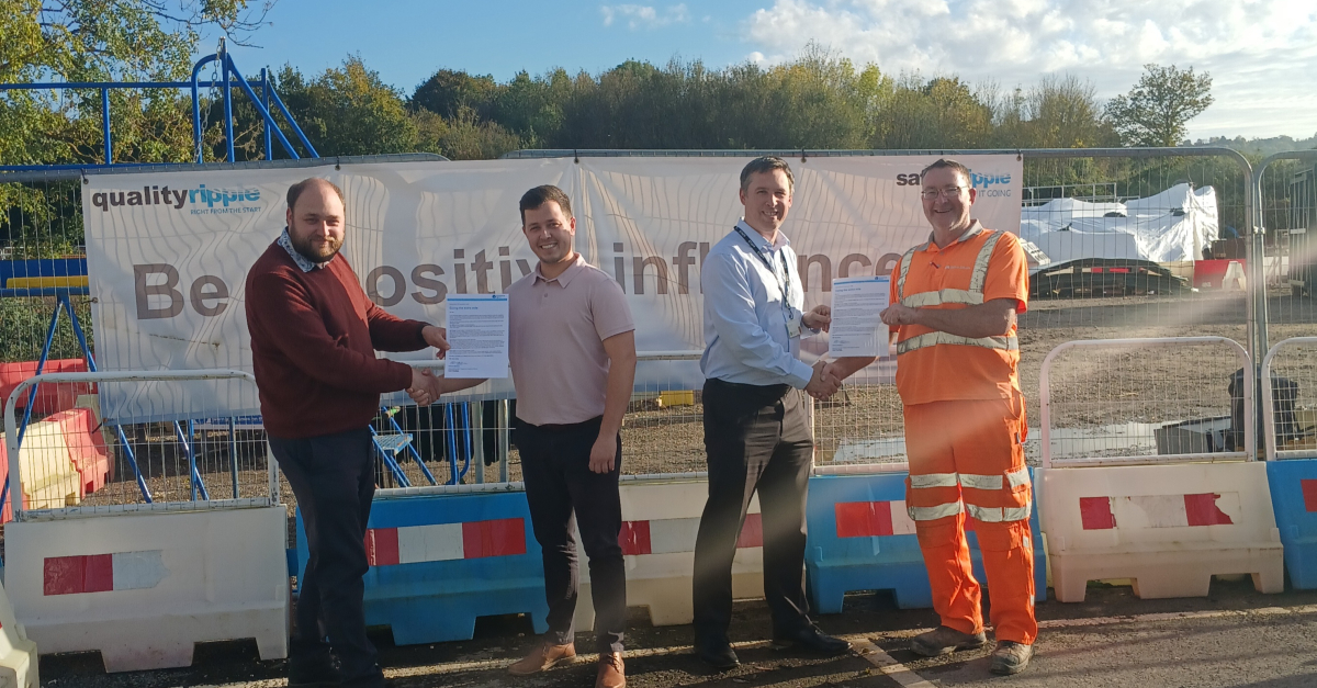 Ben Dowden and Tom Cuddy receive Environment Agency awards | VolkerStevin